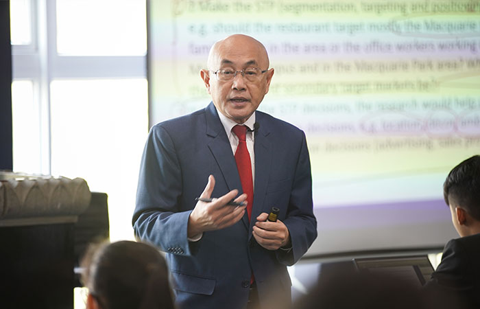 Academic Staff – CamEd Business School Website