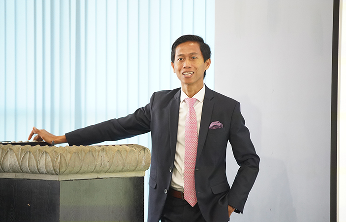 Academic Staff – CamEd Business School Website